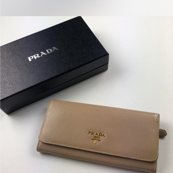 Prada | Bags | Euc Authentic Prada Large Safiano Wallet | Poshmark